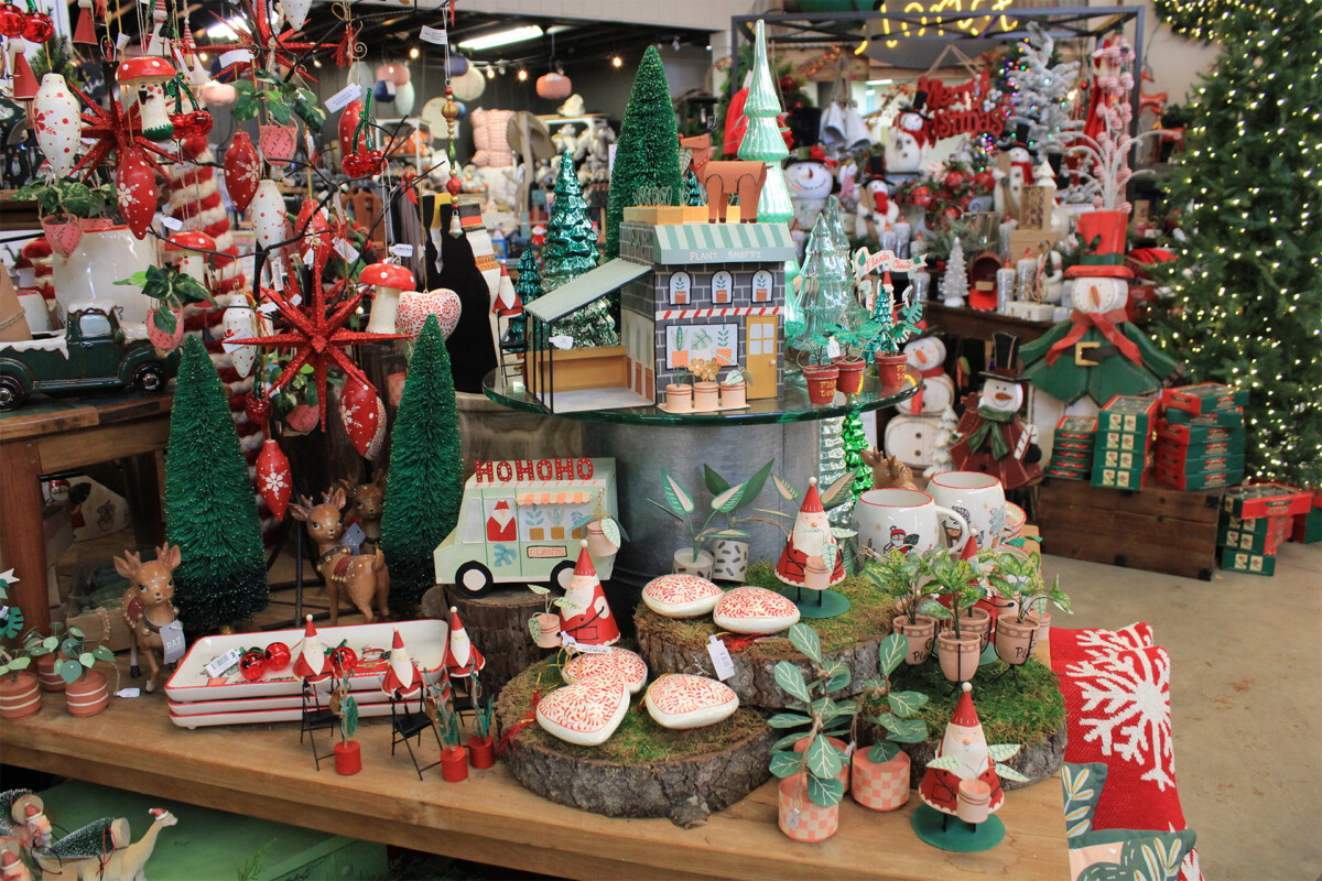 Holiday Decor & Gifts | Servicing Reno, Sparks, & Tahoe | Moana Nursery